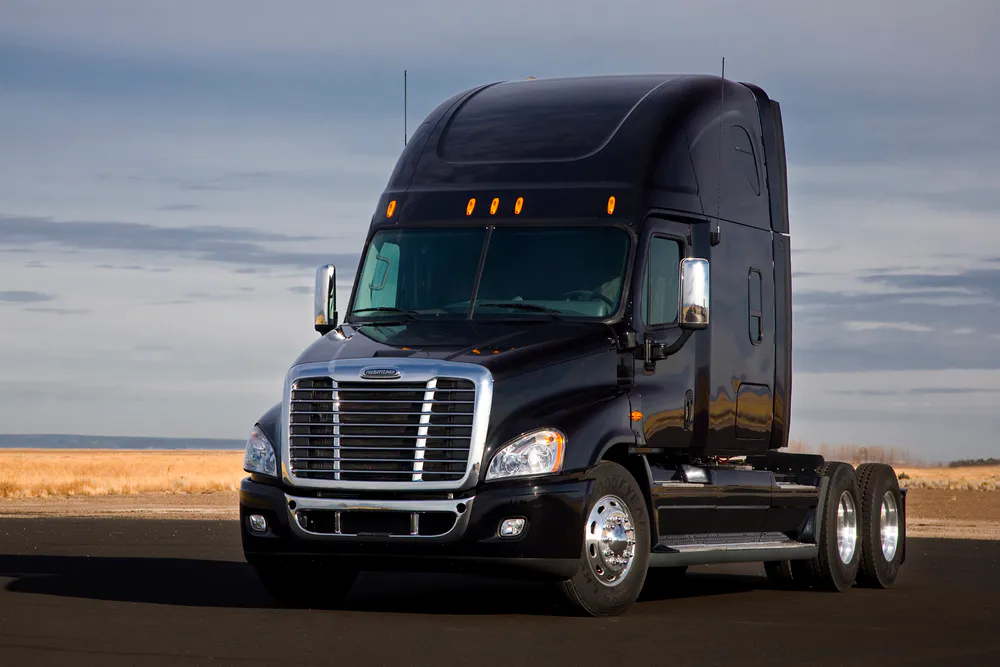 Manually crop Freightliner Cascadia, Trucks, Cars wallpaper to ...